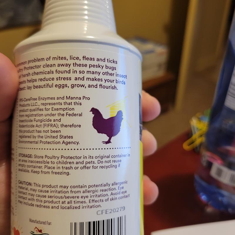Manna Pro Poultry Protector All-Natural Chicken Coop Bug Spray, 16 oz ...