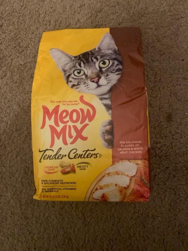 Meow Mix Tender Centers Salmon & Chicken Dry Cat Food, 3 lbs. | Petco