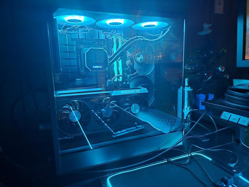Gigabyte NVIDIA GeForce RTX 4070 Super Windforce Overclocked Gigabyte NVIDIA GeForce RTX 4070 Super Windforce Overclocked