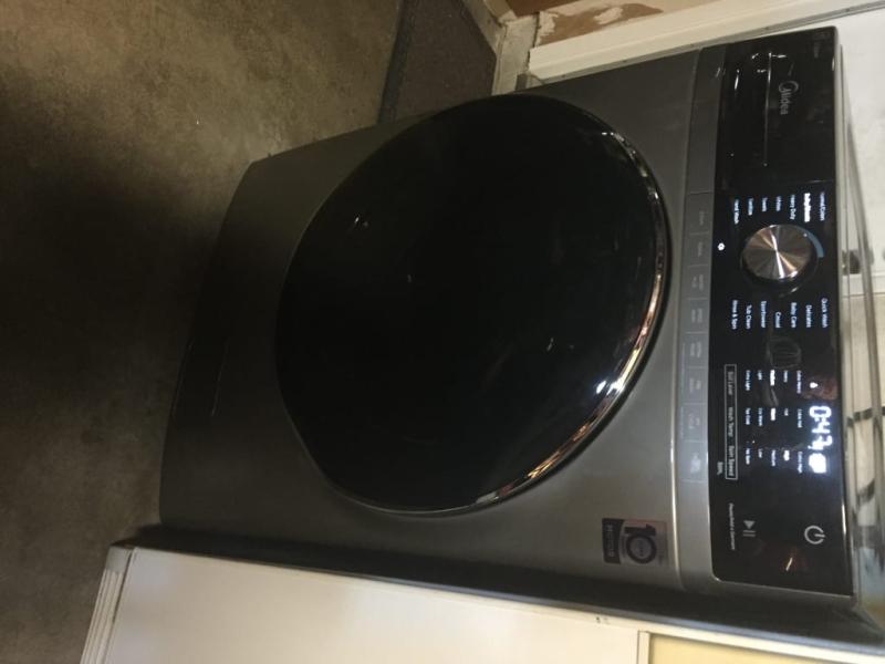 Midea High Efficiency Stackable Extra Large ( 5.2-cu ft ) Front Load ...