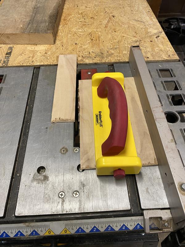 Milescraft Woodworking Push Block with Retractable Locking Heels ...