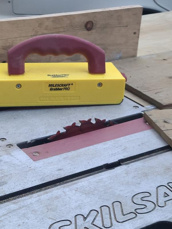 Milescraft Grabber Pro Push Block For Table Saws, Router Tables, Band ...