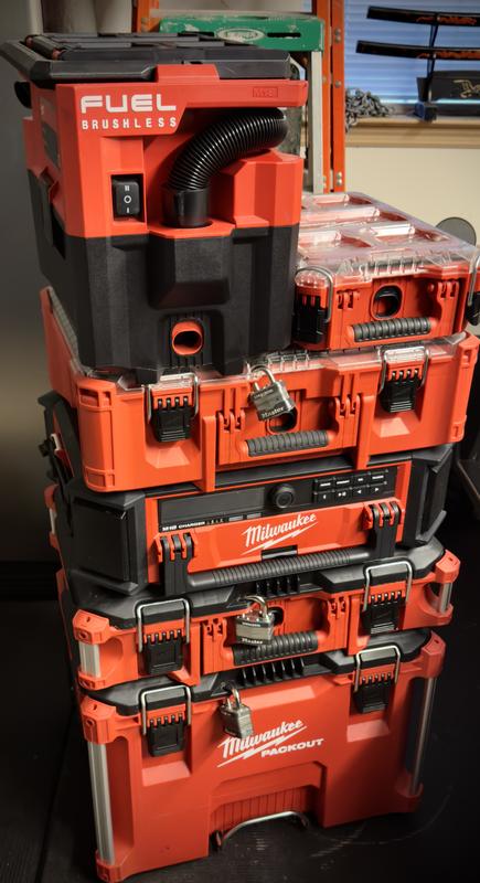 M18 FUEL PACKOUT 2.5 Gallon Wet/Dry Vacuum | Milwaukee Tool M18 FUEL PACKOUT 2.5 Gallon Wet/Dry Vacuum | Milwaukee Tool