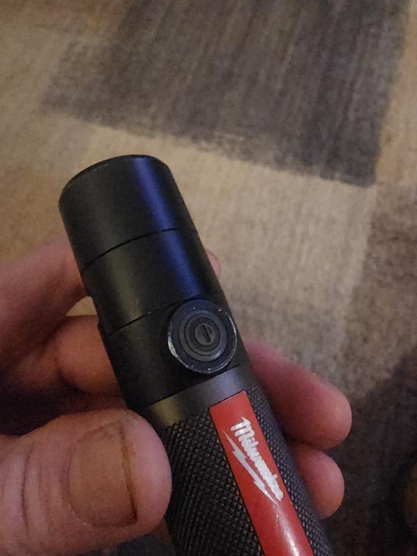 Milwaukee Tool 800 Lumens USB Rechargeable Compact Flashlight Reviews
