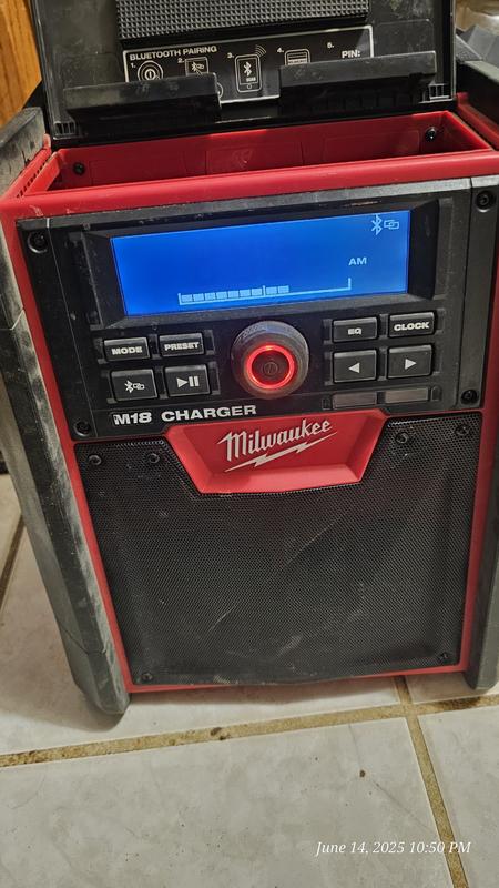 Milwaukee Milwaukee 2792-20 M18 Jobsite Radio and Charger at Lowes.com
