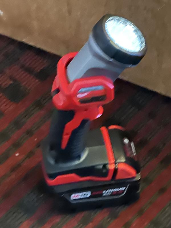 Milwaukee M18 Work Light Lumiere Exterieur Dewalt Battery Cordless LED