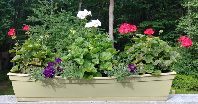 Miracle Grow 75652300 Potting Mix - 2 cu. ft.