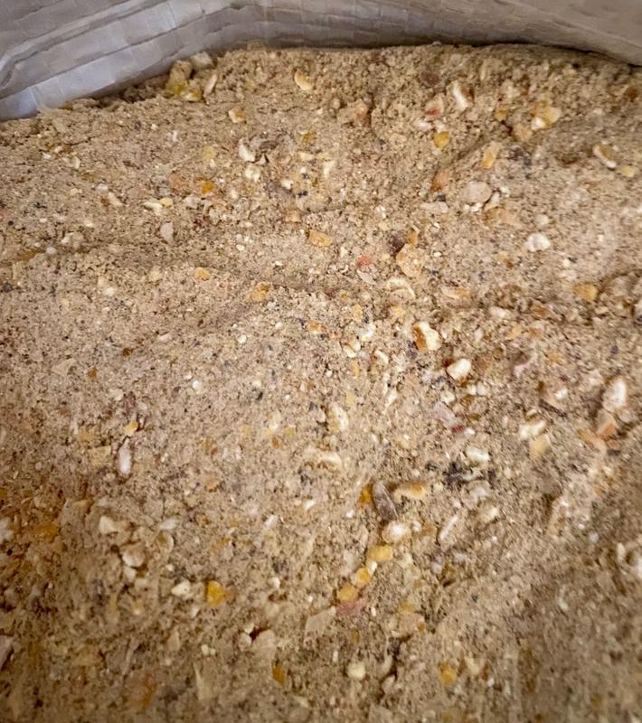 NUTRENA Nature Smart Organic Scratch Grain 8% Protein Chicken Feed, 35 ...