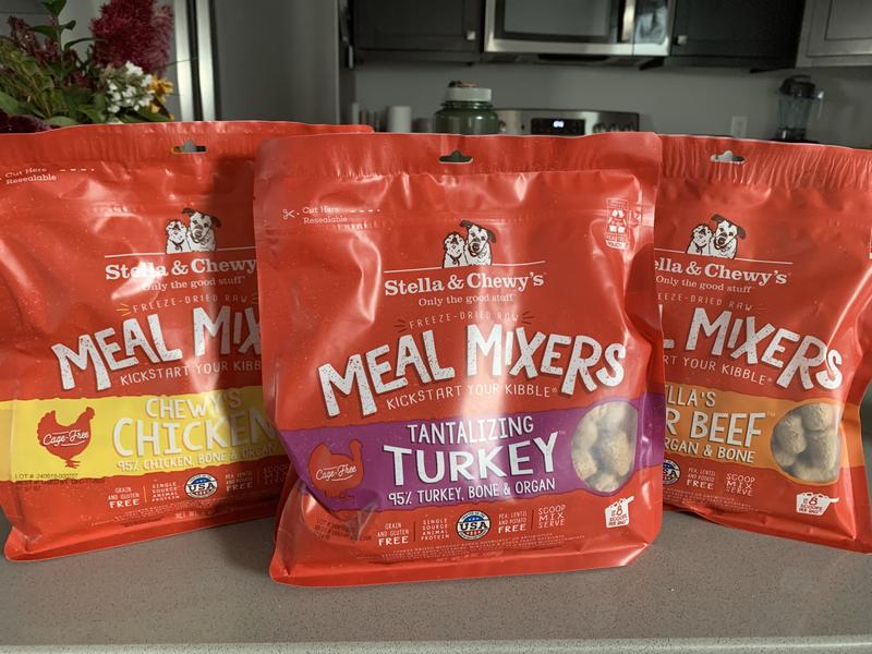 STELLA & CHEWY'S Meal Mixers Super Beef, Chewy's Chicken & Tantalizing ...