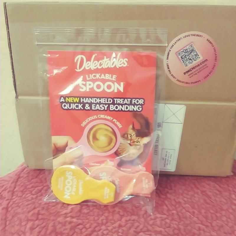 HARTZ Delectables Lickable Spoon Salmon Handheld Creamy Cat Treats, 32 ...