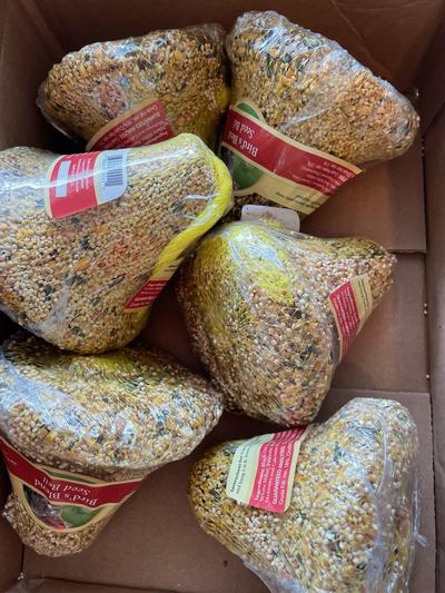 Out of Stock - HEATH Bird's Blend Seed Bell Wild Bird Food, 14-oz, case ...