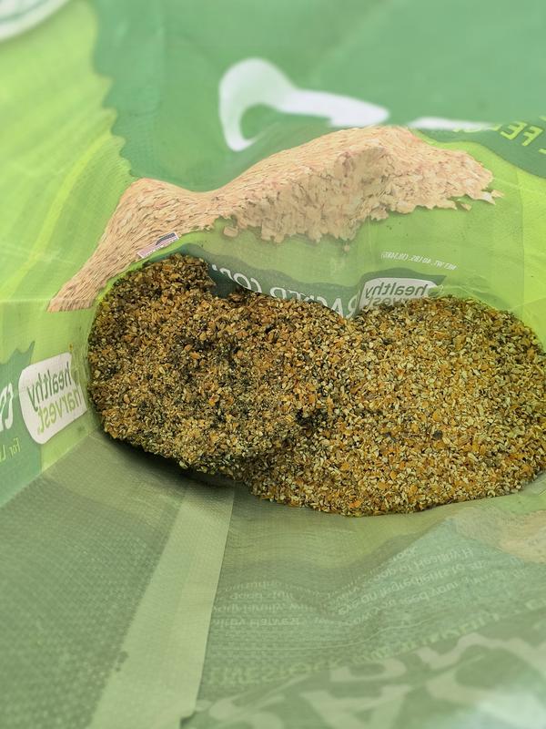 HEALTHY HARVEST Cracked Corn Farm Feed, 40-lb bag - Chewy.com