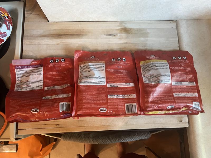 STELLA & CHEWY'S Meal Mixers Super Beef, Chewy's Chicken & Tantalizing ...