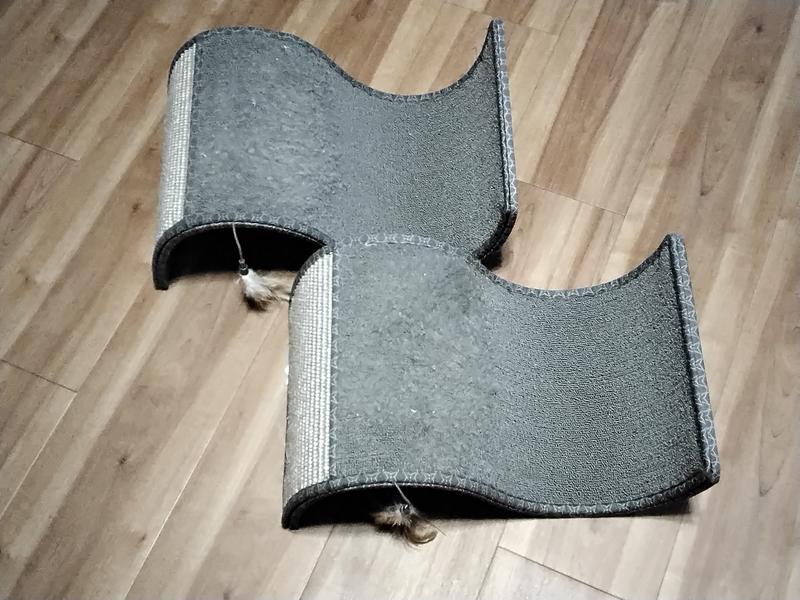 SMARTYKAT Scratch Scroll Cat Scratcher with Feather Toy, Color Varies ...