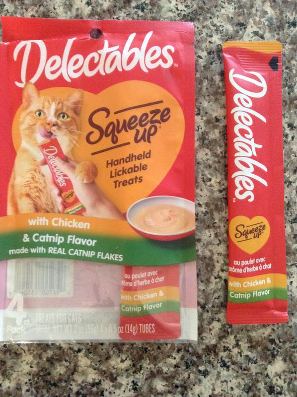 HARTZ Delectables Squeeze Up Chicken with Catnip Flavored Grain-Free ...