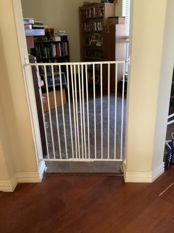 SCANDINAVIAN PET Streamline Extra Tall Wall Mounted Dog Gate, White ...