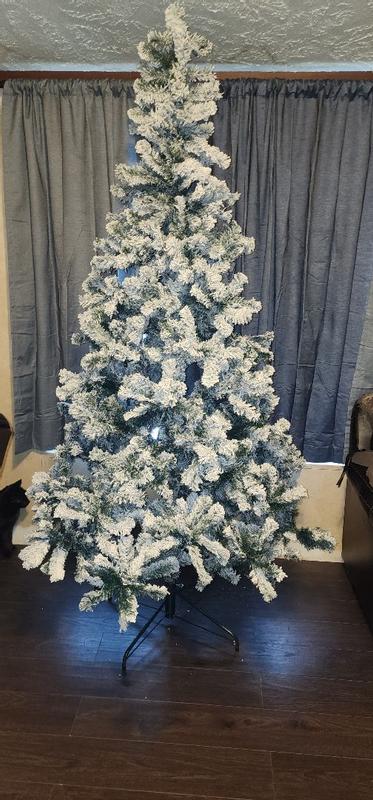 National Tree Company 7.5-ft Slim Flocked Artificial Christmas Tree in ...