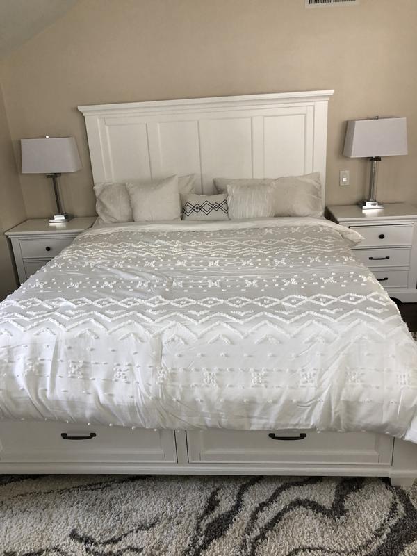 Nanshing 7 -Piece White King Comforter Set at Lowes.com