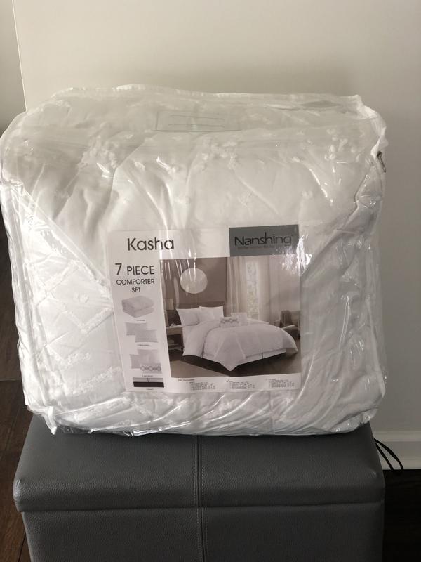 Nanshing 7 -Piece White King Comforter Set at Lowes.com