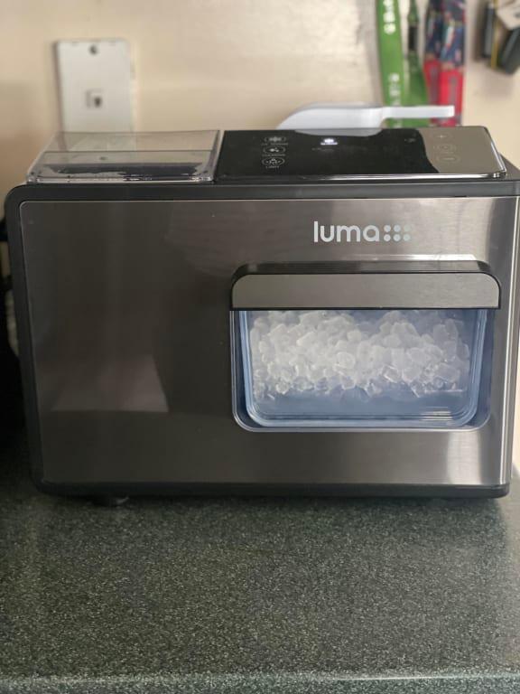 Luma Comfort 44-lb Ice Per day Countertop or Portable Nugget Ice Maker ...