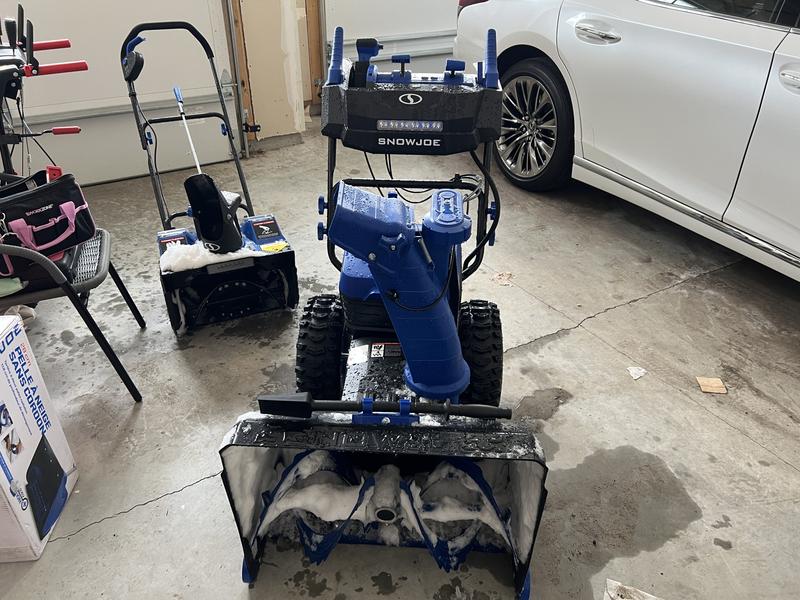 Snow Joe 96-volt 24-in Two-stage Self-propelled Battery Snow Blower 12 ...