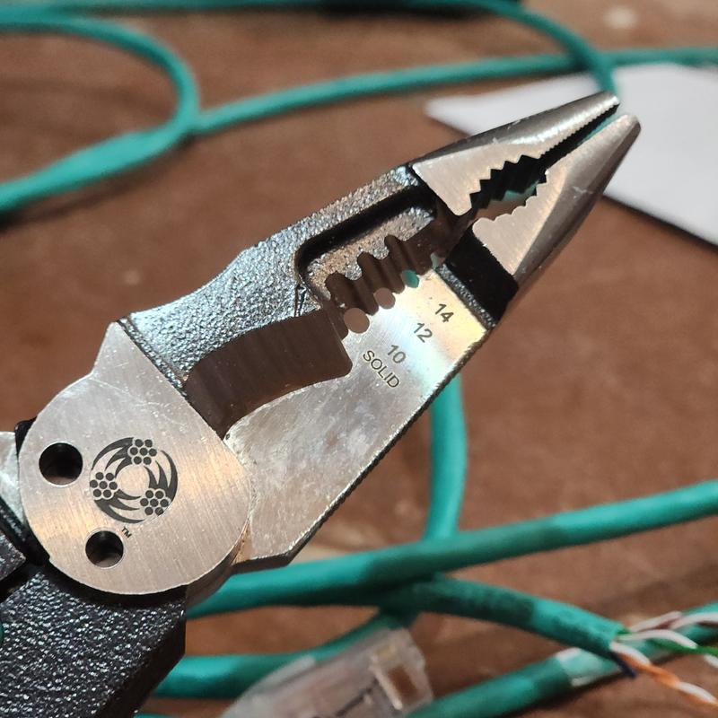Southwire 7-in-1 Multitool 7.25-in Multitool Pliers 65028440 at Lowes.com