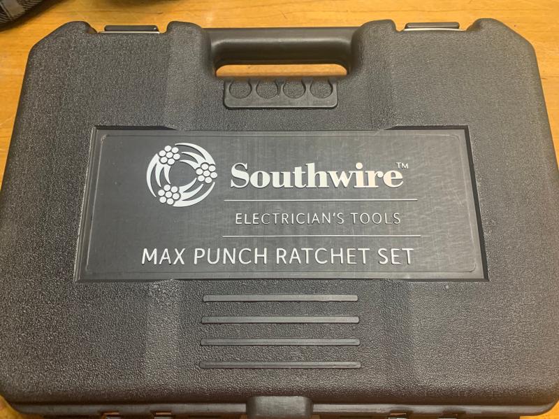 Southwire max punch ratchet set store
