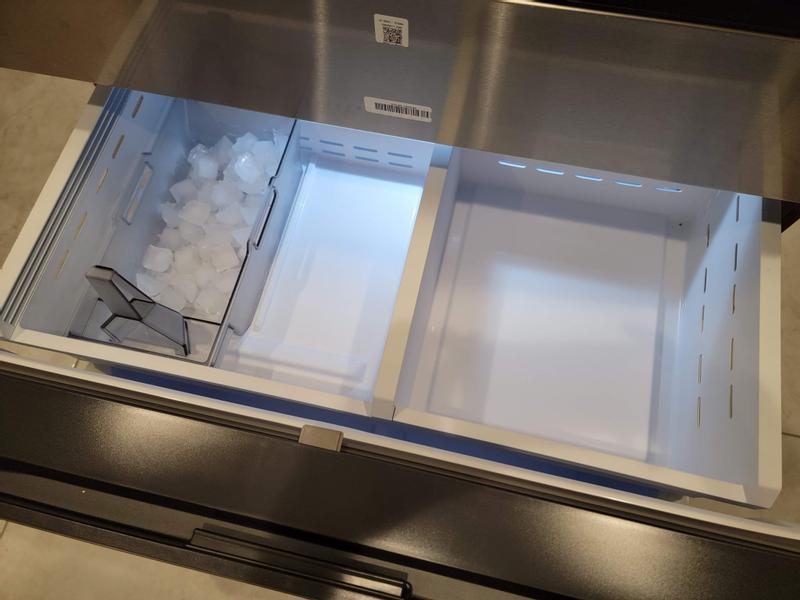 Samsung Bespoke Standard-Depth Inner Beverage Center 28.9-cu ft 4 -Door ...