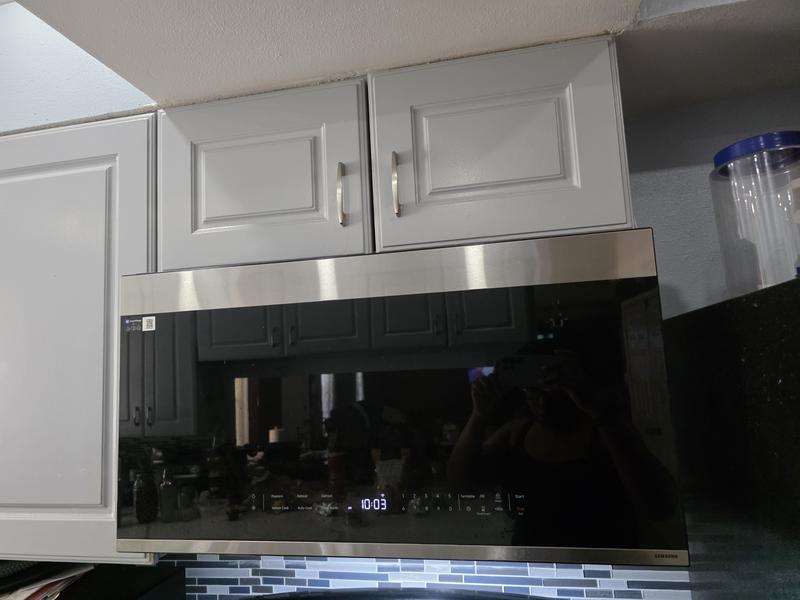 Samsung Bespoke 2.1-cu ft 1000-Watt 29.87-in Over-the-Range Microwave ...