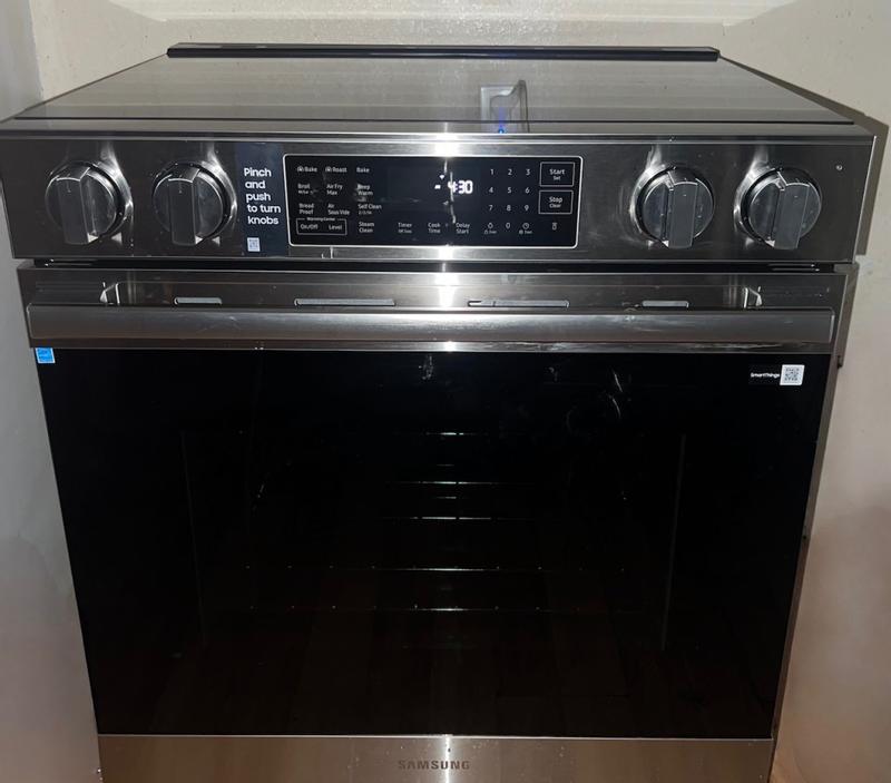 Samsung Bespoke 30-in Glass Top 5 burners 6.3-cu ft Air Fry Convection ...