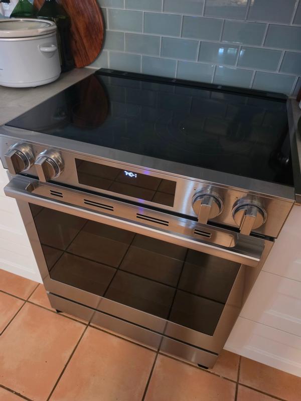 Samsung Bespoke 30-in Glass Top 5 burners 6.3-cu ft Air Fry Convection ...