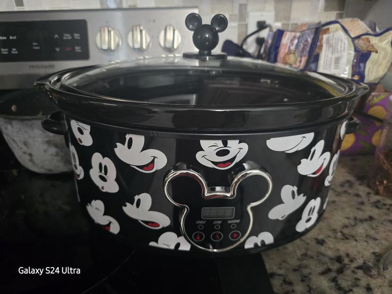 Disney Mickey Mouse 7-Quart Digital Slow Cooker with Sound in the Slow ...