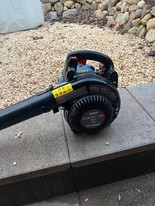 Senix 127 MPH/550 CFM 31cc Gas Handheld Leaf Blower and Vacuum at ...