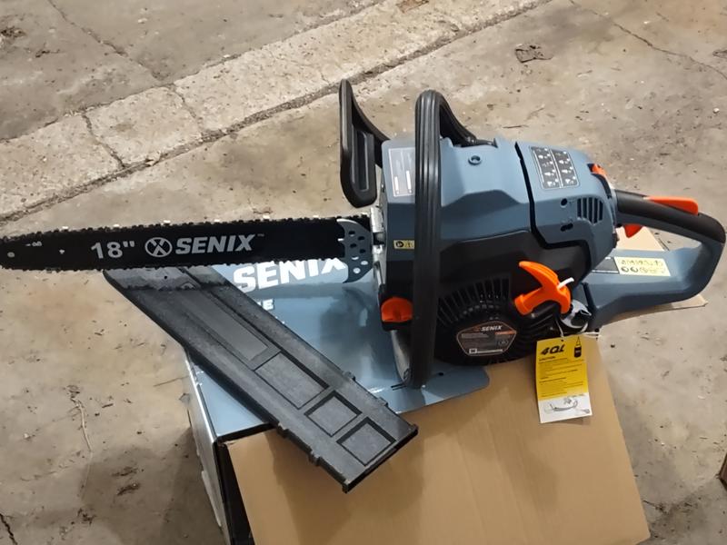 SENIX 4QL 49-cc 4-cycle 18-in Gas Chainsaw in the Chainsaws department ...