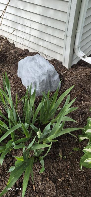 Sunnydaze Decor Outdoor Low-Profile Polyresin Landscape Rock Septic ...