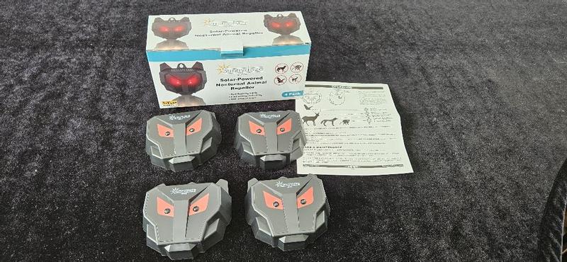 Sunnydaze Decor Sunnydaze Wall-Mounted Solar Nocturnal Animal Repellers ...