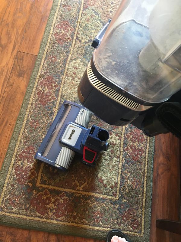 Shark Navigator Lift-Away ADV Corded Bagless Upright Vacuum with HEPA ...