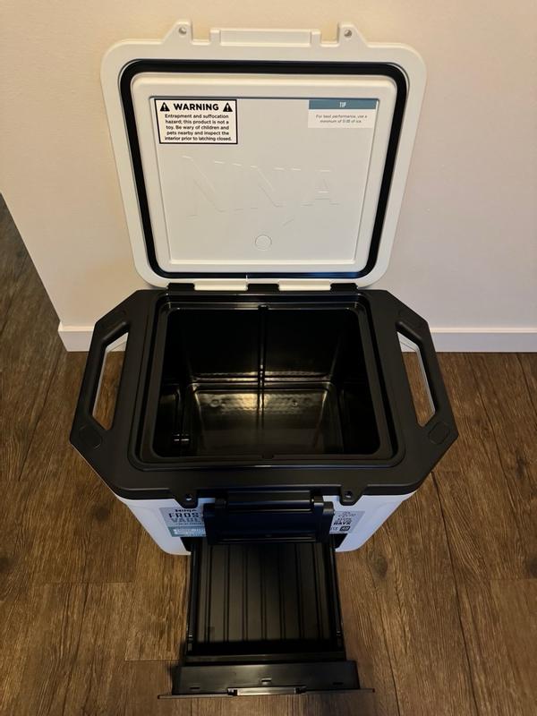 Ninja FrostVault Gray 30 Quart(s) Hard Insulated Chest cooler with ...