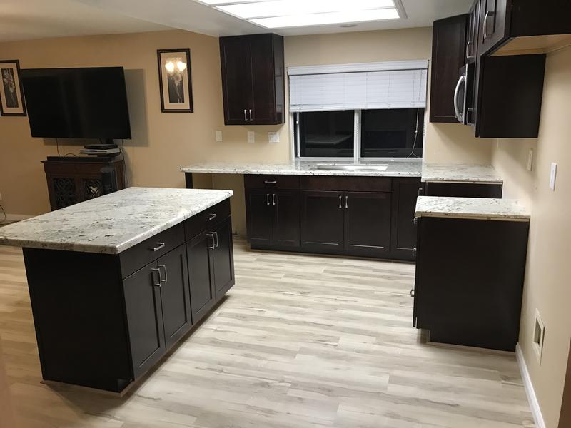 Shenandoah Breckenridge 14.5625-in W x 14.5-in H Java Stained Cherry ...