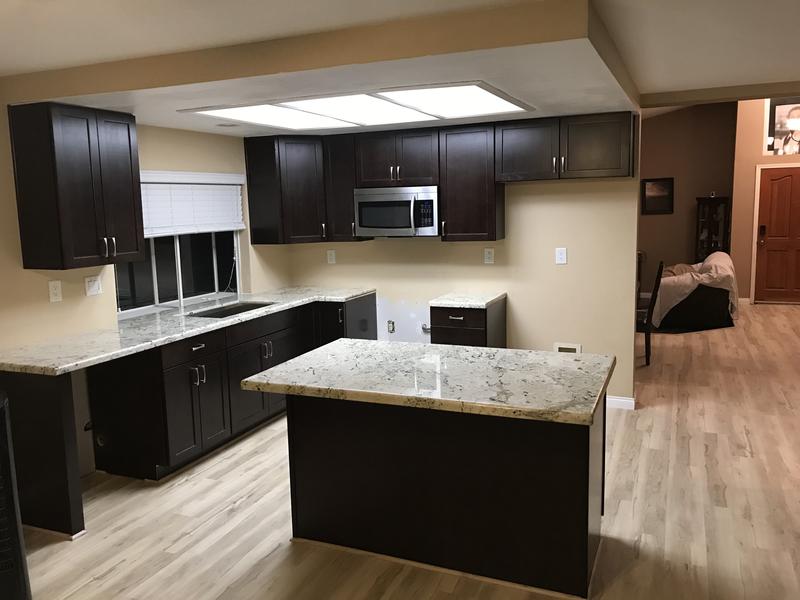 Shenandoah Breckenridge 14.5625-in W x 14.5-in H Java Stained Cherry ...