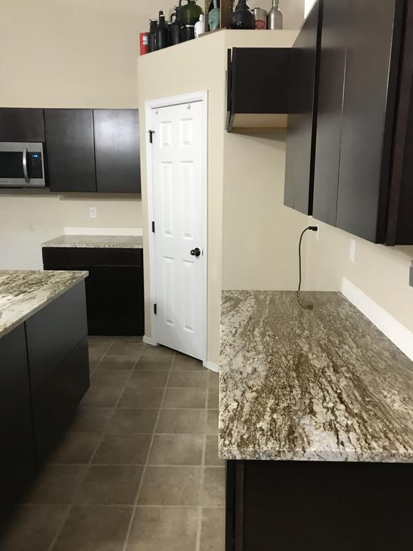 Shenandoah Sydney 14.5625-in W x 14.5-in H Java Stained Cherry Kitchen ...