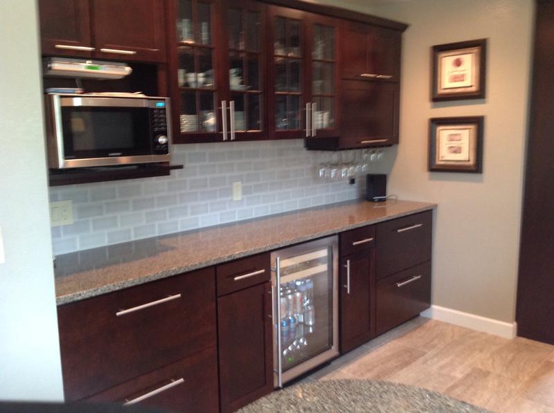 Shenandoah Breckenridge 14.5625-in W x 14.5-in H Java Stained Cherry ...