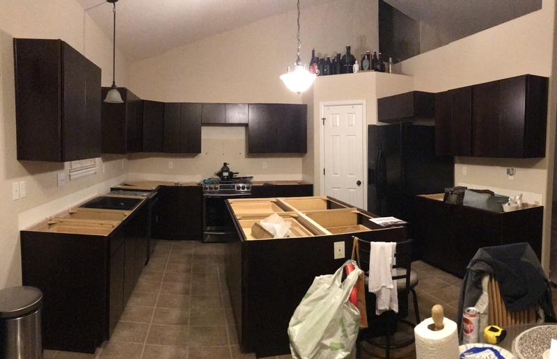 Shenandoah Sydney 14.5625-in W x 14.5-in H Java Stained Cherry Kitchen ...
