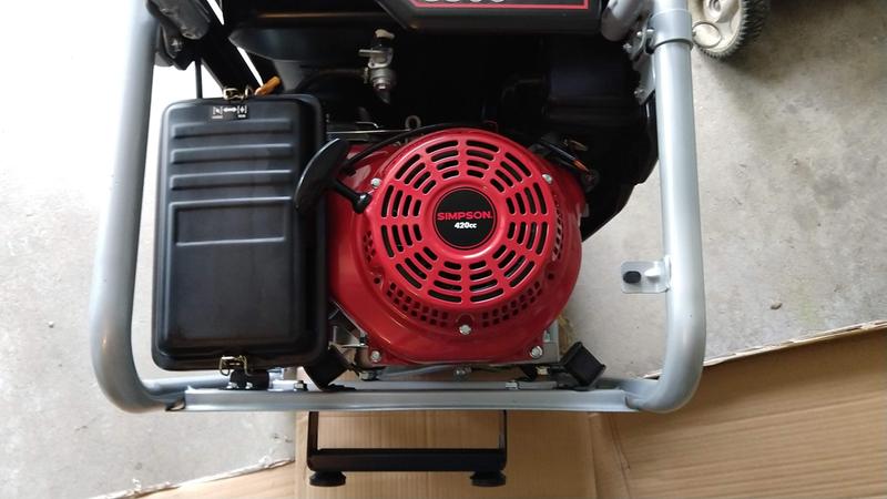 SIMPSON 6875 / 5500-Watt Single Fuel (Gasoline) Portable Generator ...