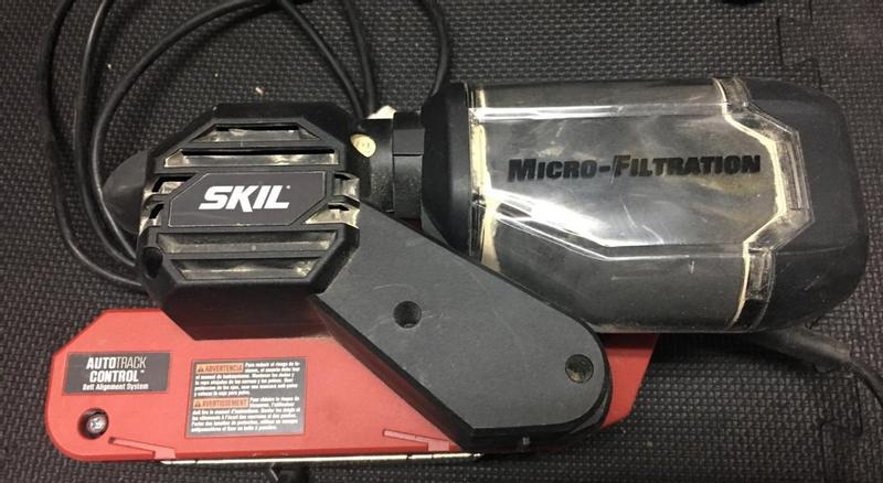SKIL 120 Volts 6-Amp Belt Corded Sander with Dust Management 7510-01 at ...