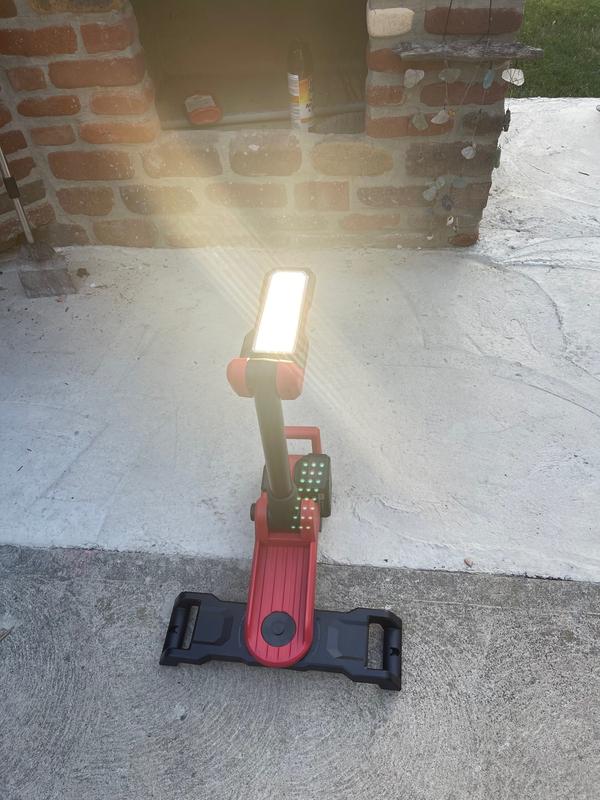 SKIL 12-volt 2500 -Lumens LED Battery-operated Rechargeable Stand Work ...