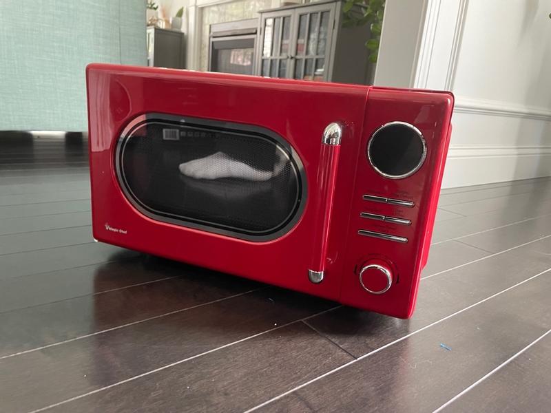 Magic Chef 0.7-cu ft Small 700-Watt Countertop Microwave (Mint Green ...