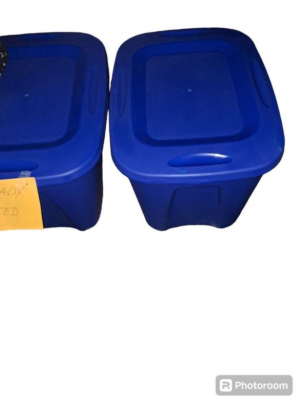 Homz Products HOMZ 10 Gallon Heavy Duty Plastic Storage Container Capri ...