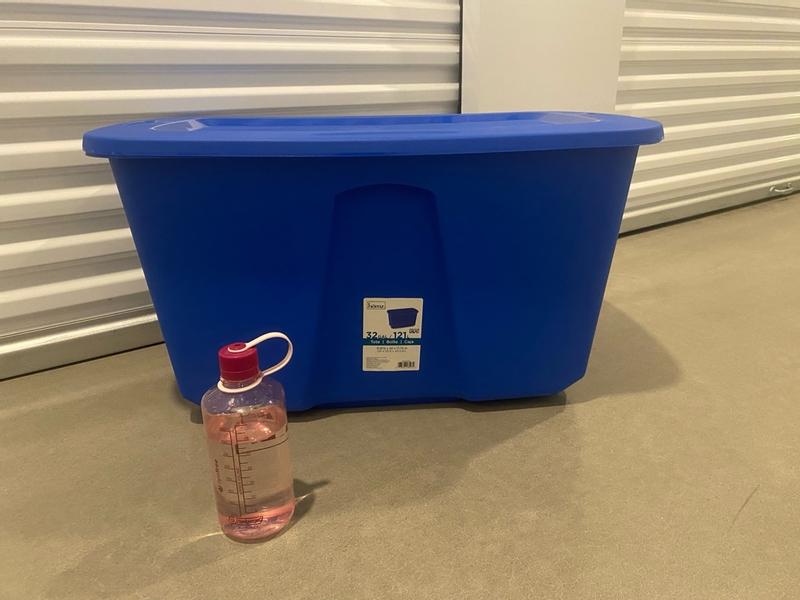 Homz Products 4 -Pack Large 32 -Gallons ( 128 -Quarts ) Blue Heavy Duty ...