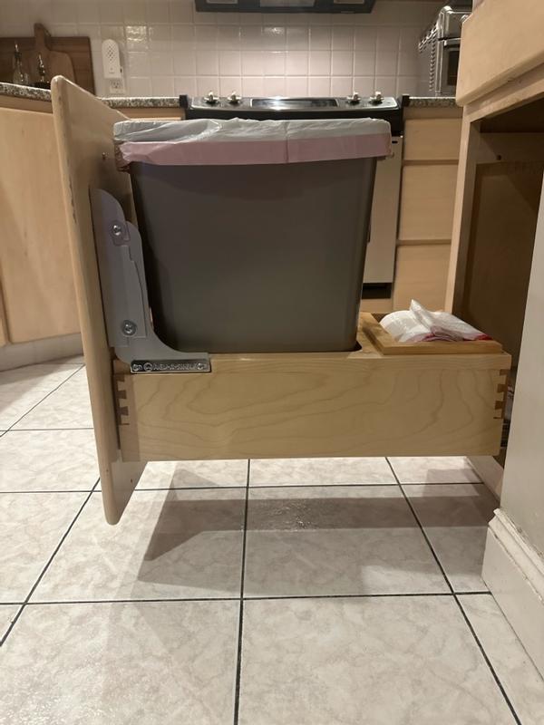 Rev-A-Shelf 12-in x 22-in x 23-in 50-Quarts Soft Close Pull-out trash ...